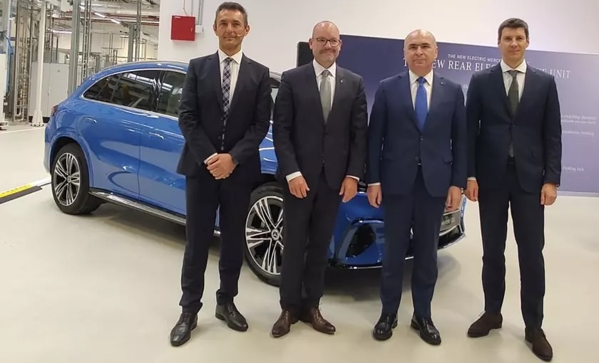 Mercedes-Benz a inaugurat la Sebeș noua linie de asamblare pentru ...